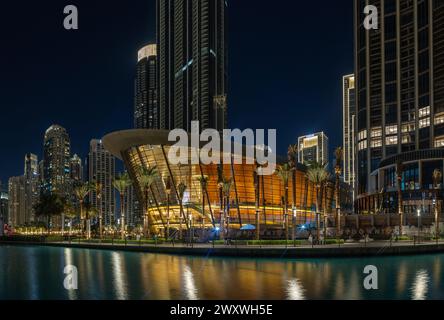 A picture of the Dubai Opera at night Stock Photo - Alamy