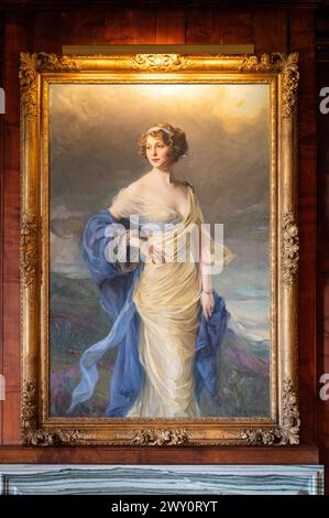 Interior view of the library and painting in Dunrobin Castle, Golspie ...