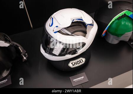 Motorcycle helmets open in half to appreciate the sections. Mobility ...