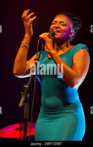 Lizz Wright en concert a Flagey | The jazz singer Lizz Wright live in ...