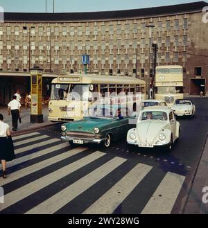 Büssing-Bus am Fehrbelliner Platz - Originale Bildunterschrift: Büssing ...