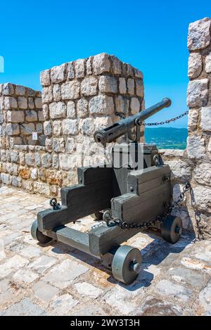 Courtyard of Sokol fortress in Croatia Stock Photo - Alamy