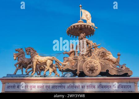 Parmarth Niketan Ashram, Krishna and Arjuna in chariot and Shiva ...