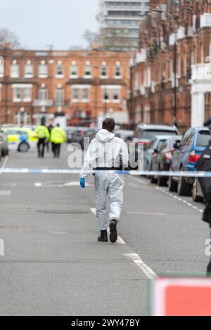 A taped off crime scene & British Police van Stock Photo - Alamy