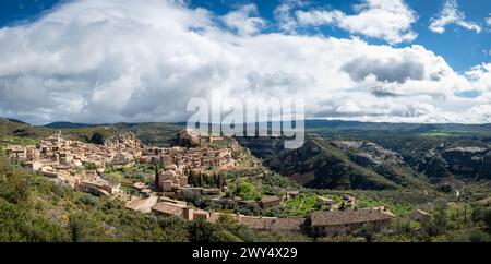 Trip to the Town of Alquezar Spain Stock Photo - Alamy