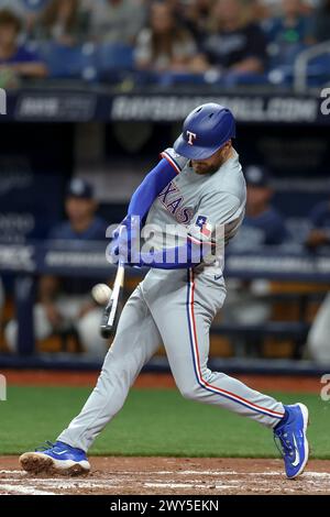 Texas Rangers first baseman Jared Walsh (21) stands ready in the third ...