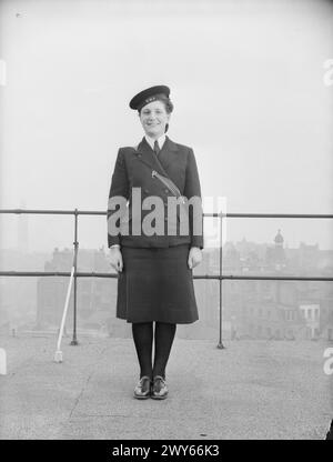 THE CORRECT ANGLE AT WHICH THE NEW WRNS HAT IS TO BE WORN. - , Royal ...
