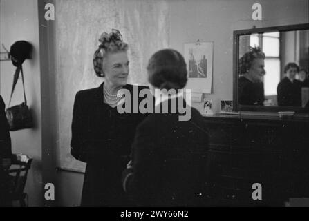 Mrs. Winston Churchill visits WRNS Headquarters at Queen Anne's ...