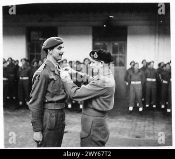 "DESERT RATS" INVESTITURE - Lt-Col C.A. Holliman, 5th Royal Tanks ...