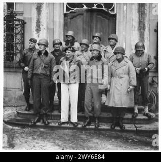 Field-Marshal Montgomery meets Lt-Gen Guy Simonds, commanding the ...