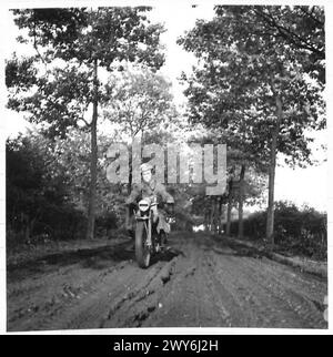 DESPATCH RIDER OF ROYAL CORPS OF SIGNALS. - Original wartime caption ...
