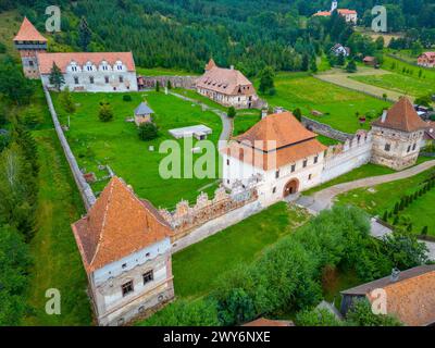 View of the Lazar castle in Lazarea, Romania Stock Photo - Alamy