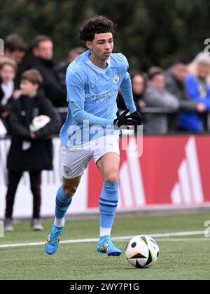 AMSTERDAM - Kylan Midwood of Manchester City U17 during the Ajax Future ...