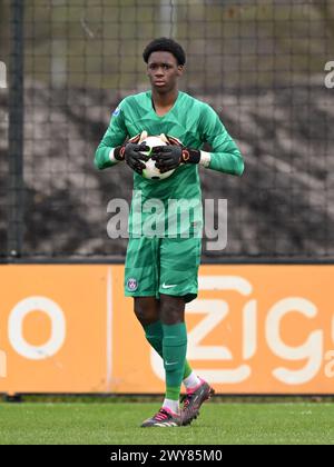 AMSTERDAM - Paris Saint Germain U17 goalkeeper Bocar Sy during the Ajax ...