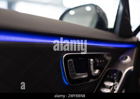 The most luxurious Mercedes Benz, Meet Mercedes Benz S Class Stock ...