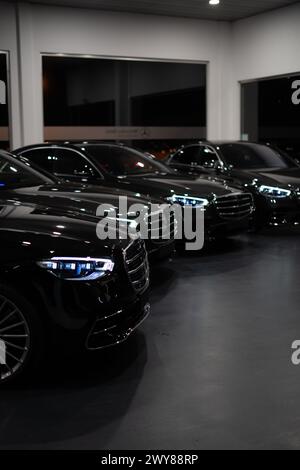 The most luxurious Mercedes Benz, Meet Mercedes Benz S Class Stock ...