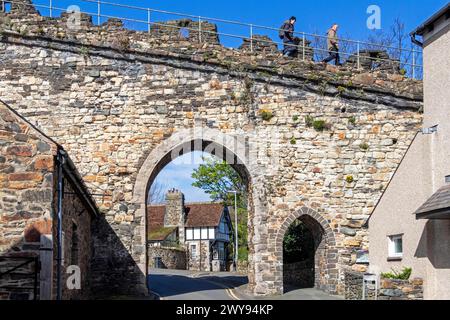 Town wall, gate, house, Conwy, Wales, Great Britain Stock Photo - Alamy