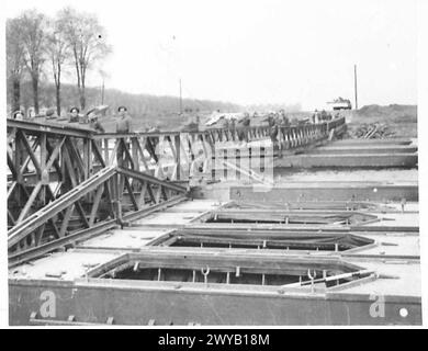 THE BUILDING OF JORDAN BRIDGE OVER THE WESER - Original wartime caption ...