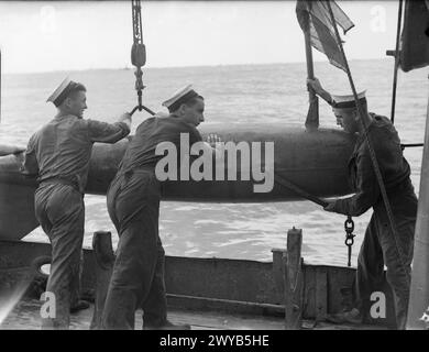 MINESWEEPING ON THE MEDITERRANEAN WAR ROUTES. 18 DECEMBER 1942, ABOARD ...