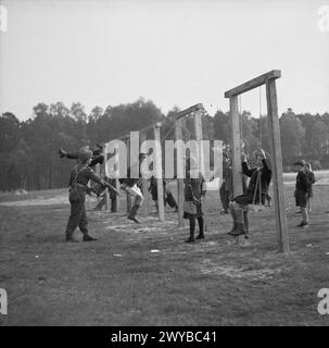 British soldiers at site of Belsen concentration camp after they ...
