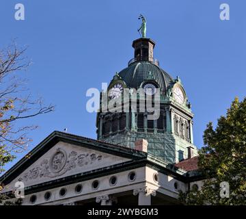 broome county courthouse building in binghamton, ny (historic landmark ...