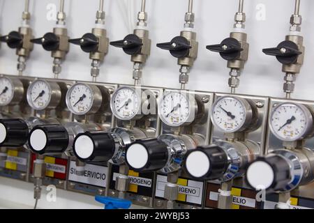 Pressure valves. Industrial Gases. Laboratory. Donostia. San Sebastian ...