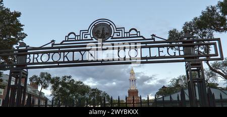 Entrance to Brooklyn College sign Stock Photo - Alamy