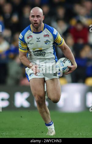 Leeds, UK. 05th Apr, 2024. Adam Holroyd of Warrington Wolves arrives ...