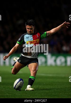 Harlequins' Marcus Smith kicks a conversion during the Gallagher PREM ...
