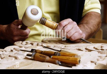 Wood carving. Handicrafts exhibit. Artzai Eguna. Legazpi. Guipuzcoa ...