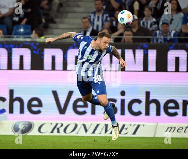 Marcel Franke (Karlsruher SC, #28). 2. Bundesliga, FC Schalke 04 ...