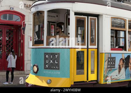 Famous Yellow Trolley runs through the oldest neighborhoods, Lisbon ...