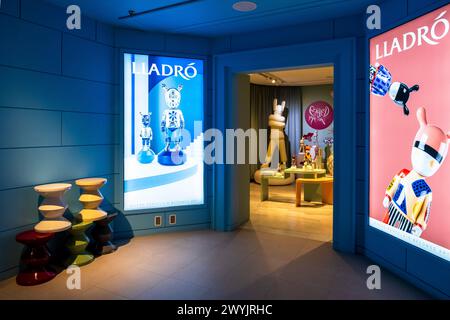 Spain, Madrid, Gran Via, WOW, concept store, multi-brand and multi ...