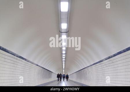 Belgium, Flanders, Antwerp, Sainte-Anne tunnel (Sint-Annatunnel) for ...