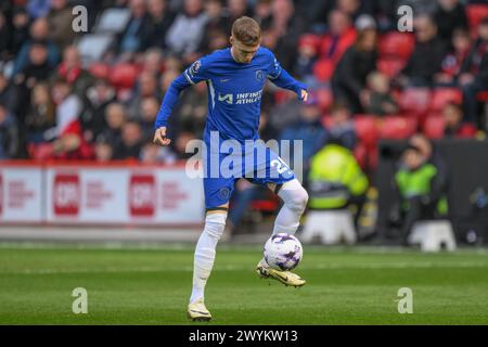 Cole Palmer of Chelsea controls the ball during the Sunderland v ...