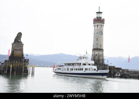 Schweiz Bodenssee Schifffahrt Schiff Zuerich-Schweizer Flagge Lindau 07 ...