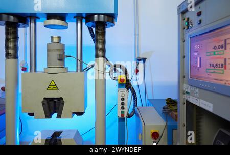 Force Calibration. Mechanical Metrology. Technological Services to ...