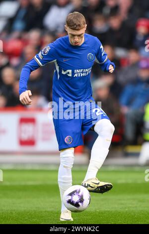 Cole Palmer of Chelsea has a shot during the Premier League match ...