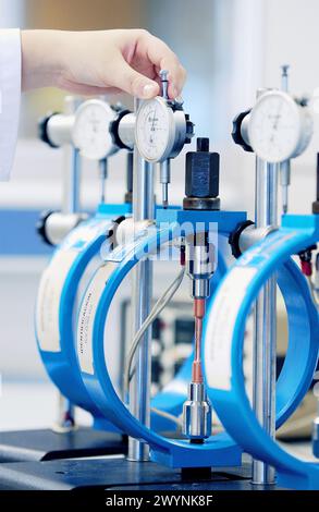 Mechanical traction test, mechanical characterization laboratory Stock ...