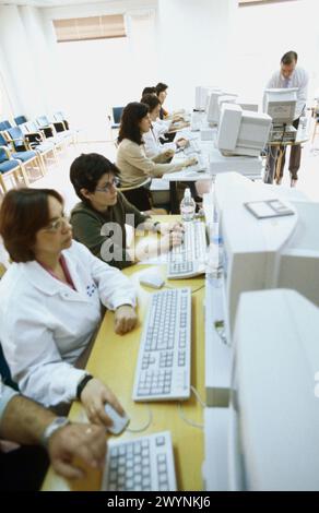 Classroom of computers, training at hospital Stock Photo - Alamy
