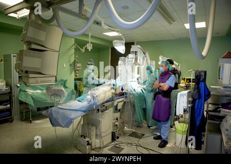 Implantation of ICD (Automatic Implantable Cardioverter Defibrillator ...