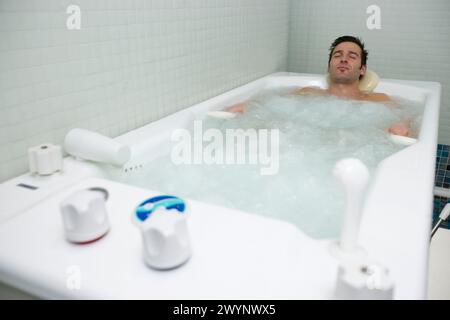 Multijet Jacuzzi with algae. Rich in iodine, minerals and trace ...