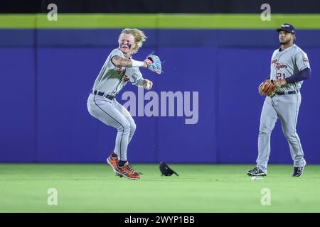 Dunedin Blue Jays Edward Duran (12) bats during an MiLB Florida State ...