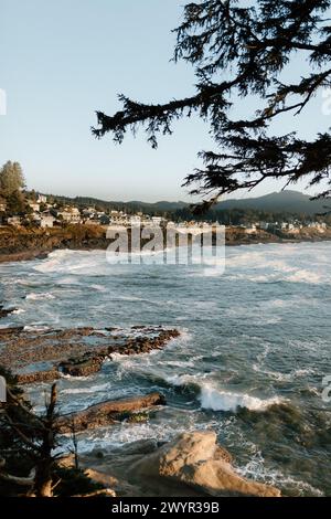 Town of Depoe Bay on Oregon Coast with Ocean Stock Photo - Alamy