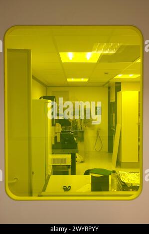 Manufacture of Integrated Circuits, photolithography room, clean room ...