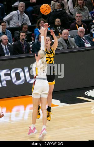 South Carolina forward Chloe Kitts drives to the basket during the ...
