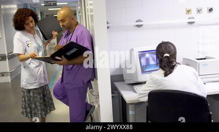 Emergency room. Hospital Universitario Gran Canaria Doctor Negrin, Las ...