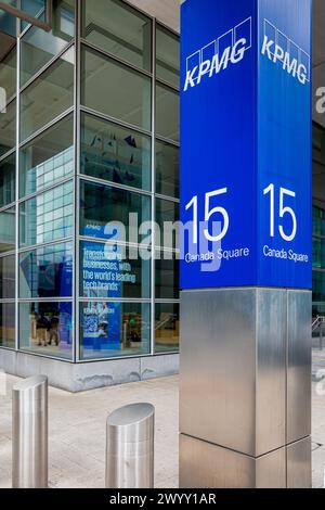 kpmg headquarters 15 canada square canary wharf London England UK Stock ...