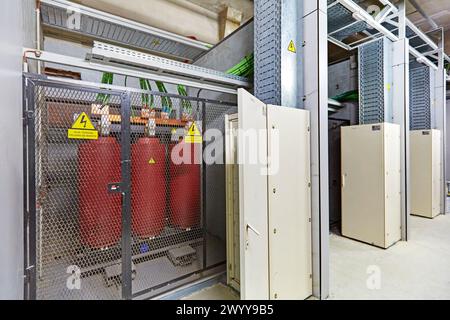 Trafo, Electrical transformers, Wiring, Hospital Donostia, San ...