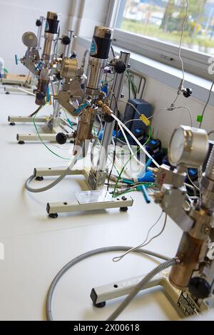 Pressure reactor. ATEX Laboratory. Energy and Environment Division ...